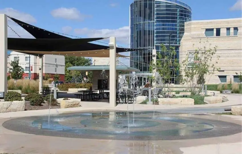 15 Truly Awesome Things to Do in Manhattan, Kansas - Go To Destinations