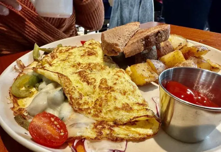 Where to Find the Best Breakfast in Omaha - Go To Destinations