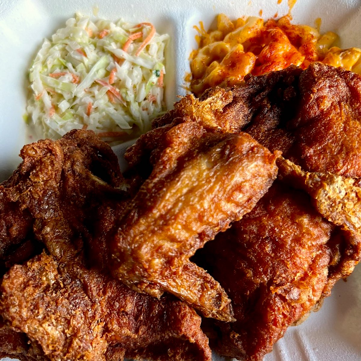 3 Elvis-Favorite Hole-in-the-Wall Restaurants in Memphis, TN