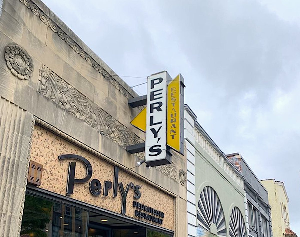 Must Try 2 Hole-in-the-Wall Restaurants in Richmond, Virginia