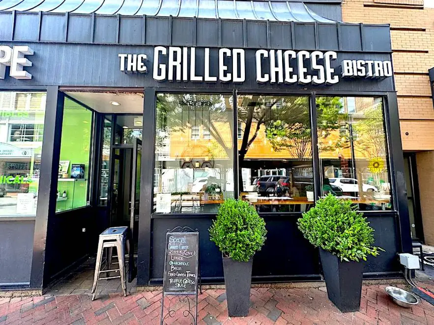 Must Try 2 Hidden Treasure Restaurants in Norfolk, VA - Go To Destinations