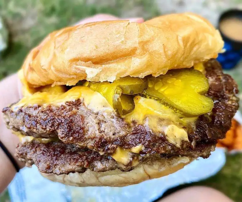 How This Beloved & Authentic Burger Spot Won Hearts in New Orleans, LA