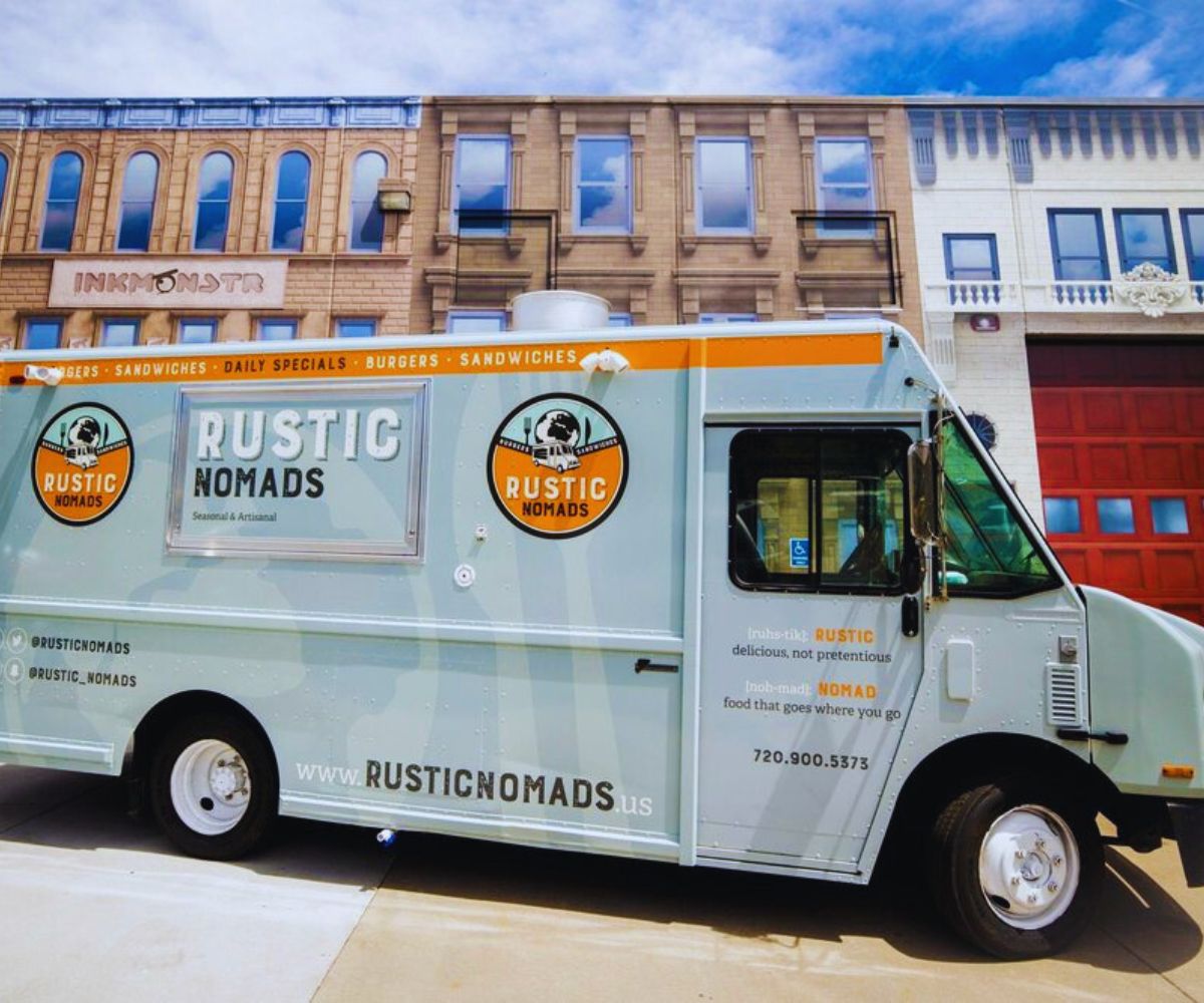 Locals And Tourists Are SALIVATING Over This Burger Truck’s Juicy ...