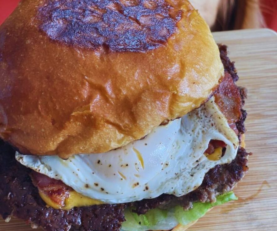 This Daytime Burger Shop Inside a BBQ Joint Is Hijacking Honolulu Lunch ...